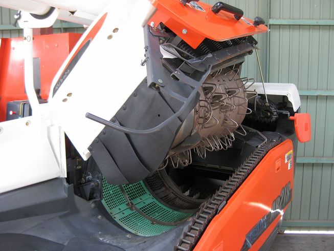 中古コンバインクボタAR218-GDXMW商品詳細【中古農機具販売 UMM】