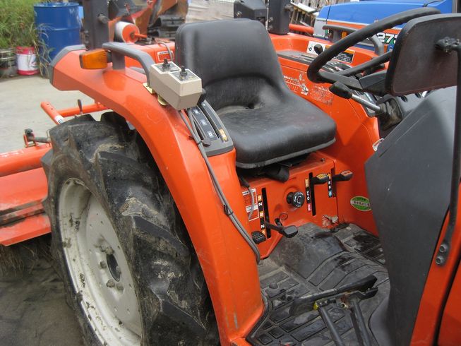 中古トラクタークボタT240-BSMAJR商品詳細【中古農機具販売 UMM】